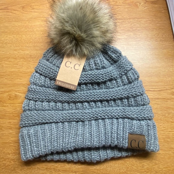 Charming Charlie | Accessories | Charming Charlie Beanie | Poshmark